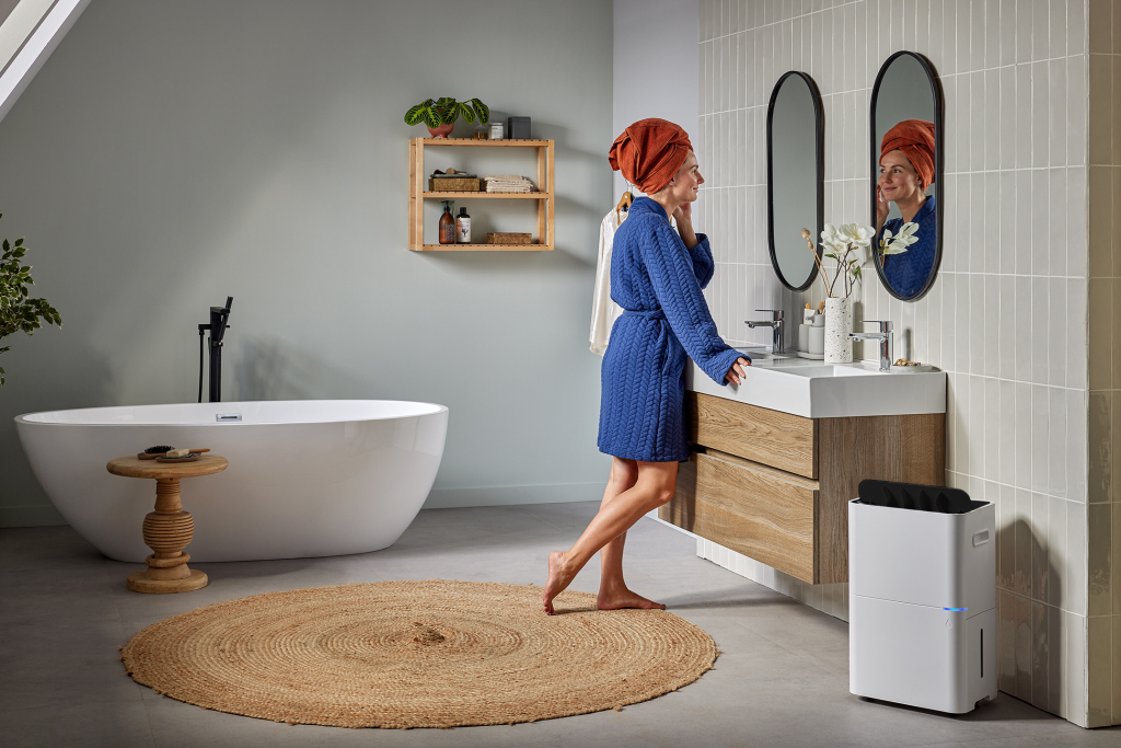 Qlima D 820 A Smart Grey/Black – 20 L/24 h Wi‑Fi Dehumidifier